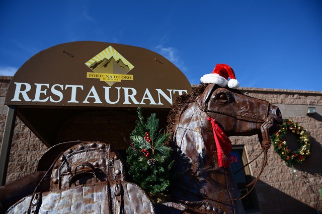 RV Park Yuma Arizona with golf course. For 55+ active seniors