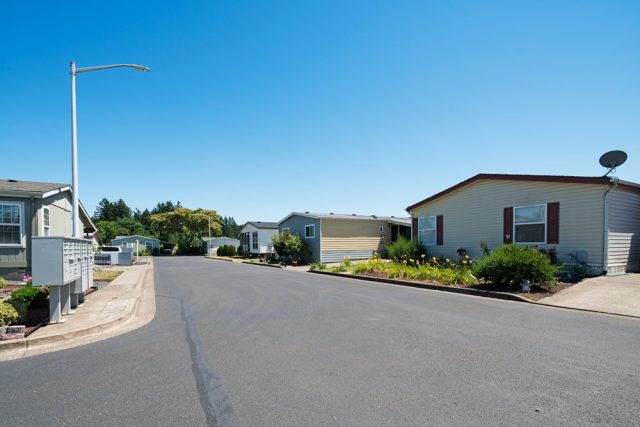 Springbrook Estates in Newberg, OR Mobile Homes For Sale : Affordable ...